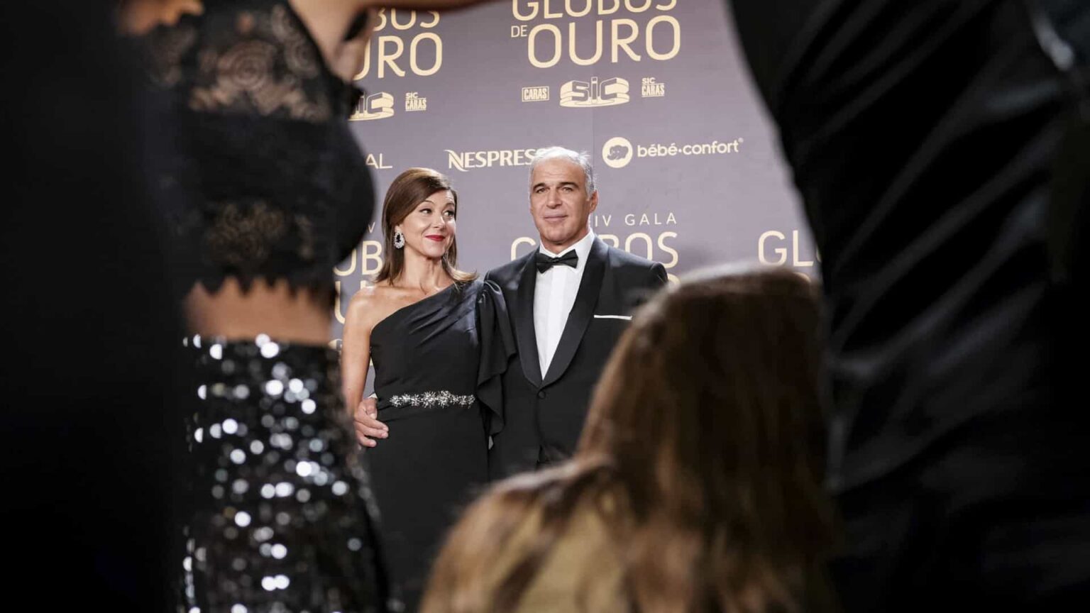 O amor sem calendário de Rodrigo Guedes de Carvalho e Teresa Dimas que ...
